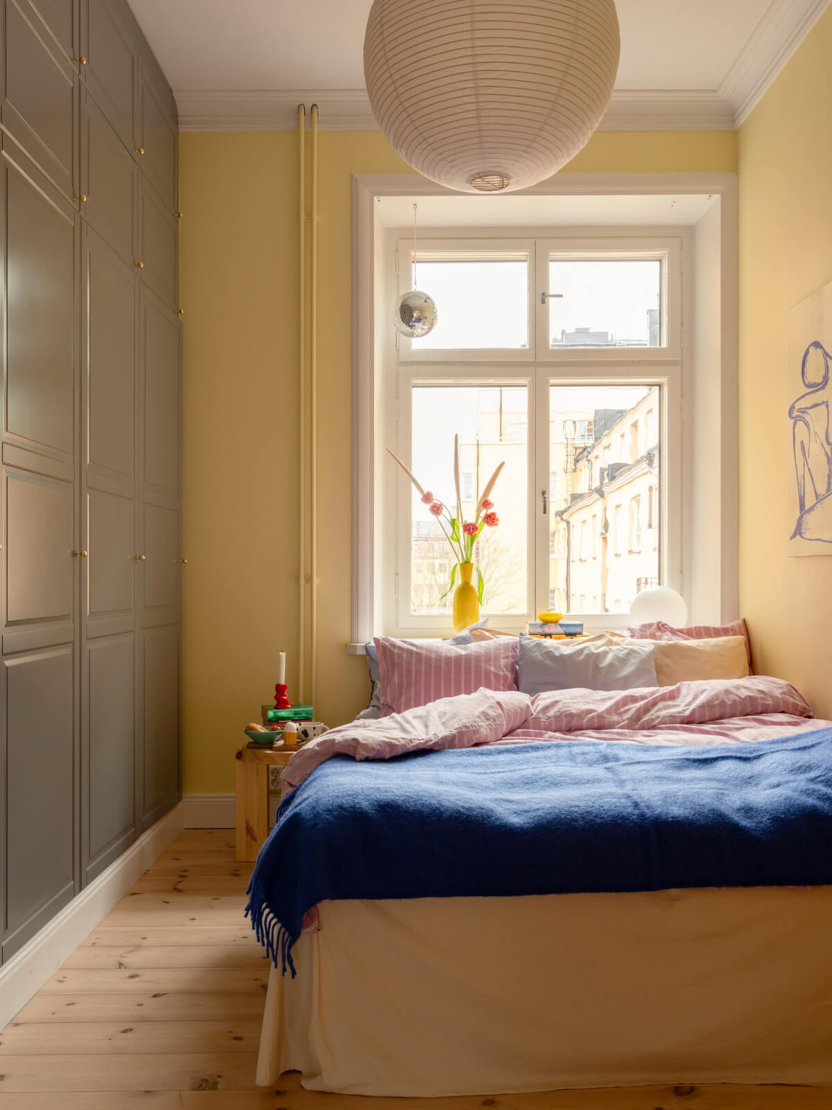 Cheerful Color Accents in a One-Bedroom Stockholm Apartment - The Nordroom