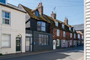 Colorful Design and Historic Features in a Charming English Home - The ...