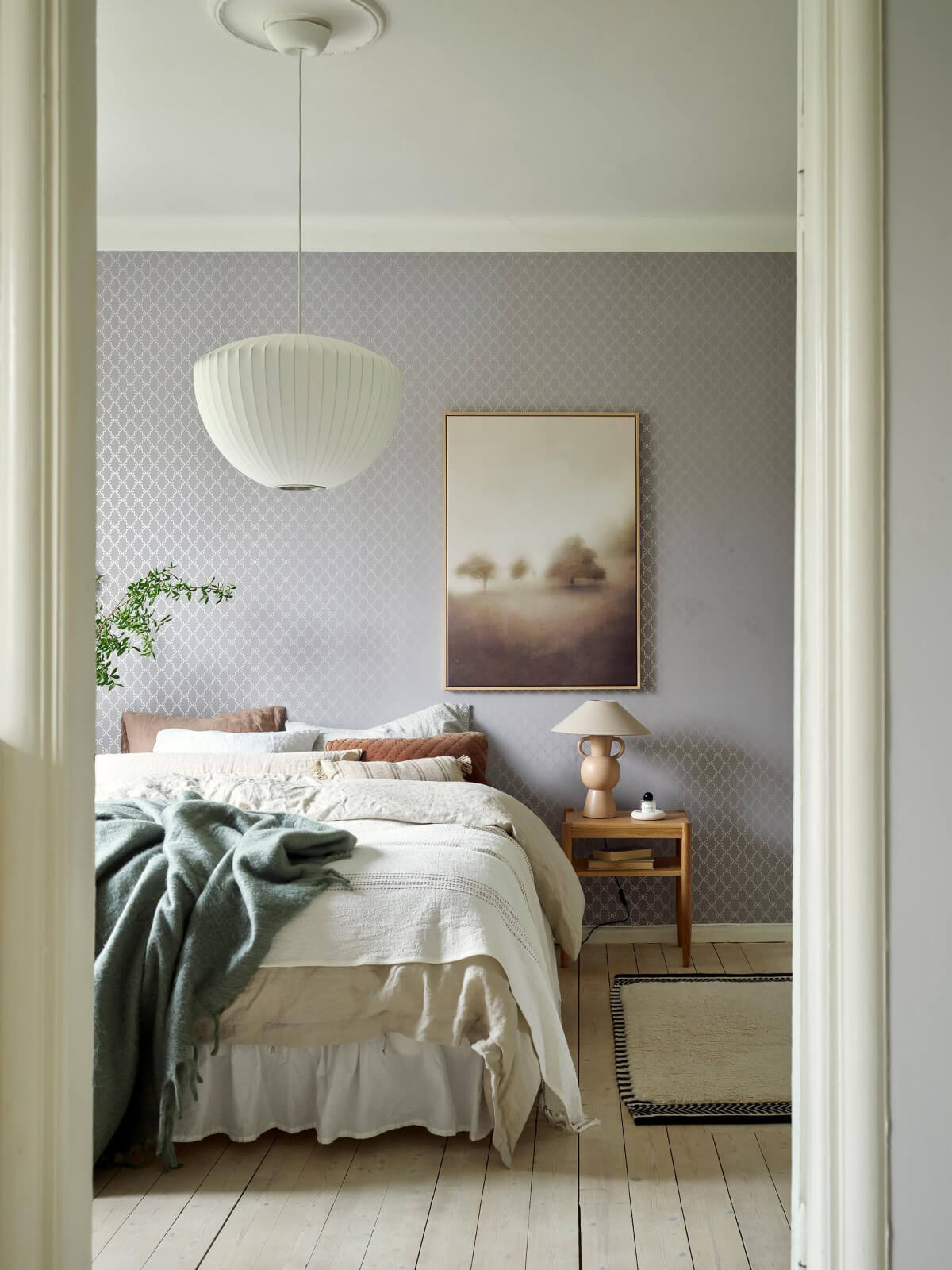 An Apartment with Original Details and a Stunning Period-Style Bathroom ...