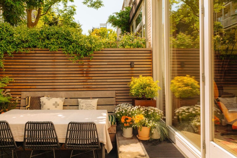 A Ground Floor Duplex Apartment with a Beautiful Modern Garden - The ...