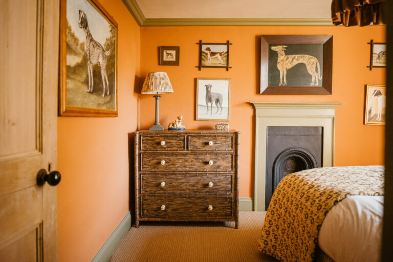 Bespoke Interiors and an Earthy Color Palette in a Historic Cottage ...