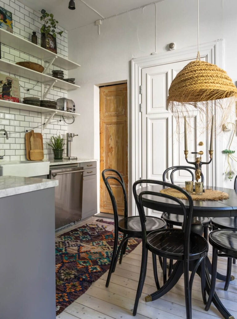 Classic Proportions and a Charming Kitchen in a Malmö Apartment - The ...