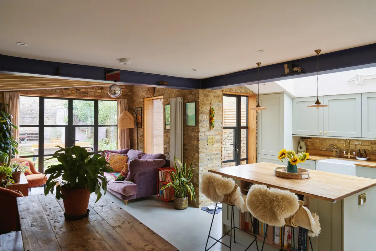 An Extended Victorian Apartment with Exposed Brick Walls - The Nordroom