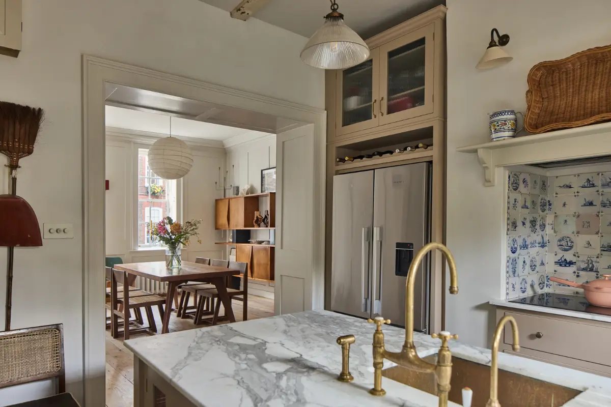 A deVOL Kitchen in a Beautiful Restored Georgian Townhouse in London ...
