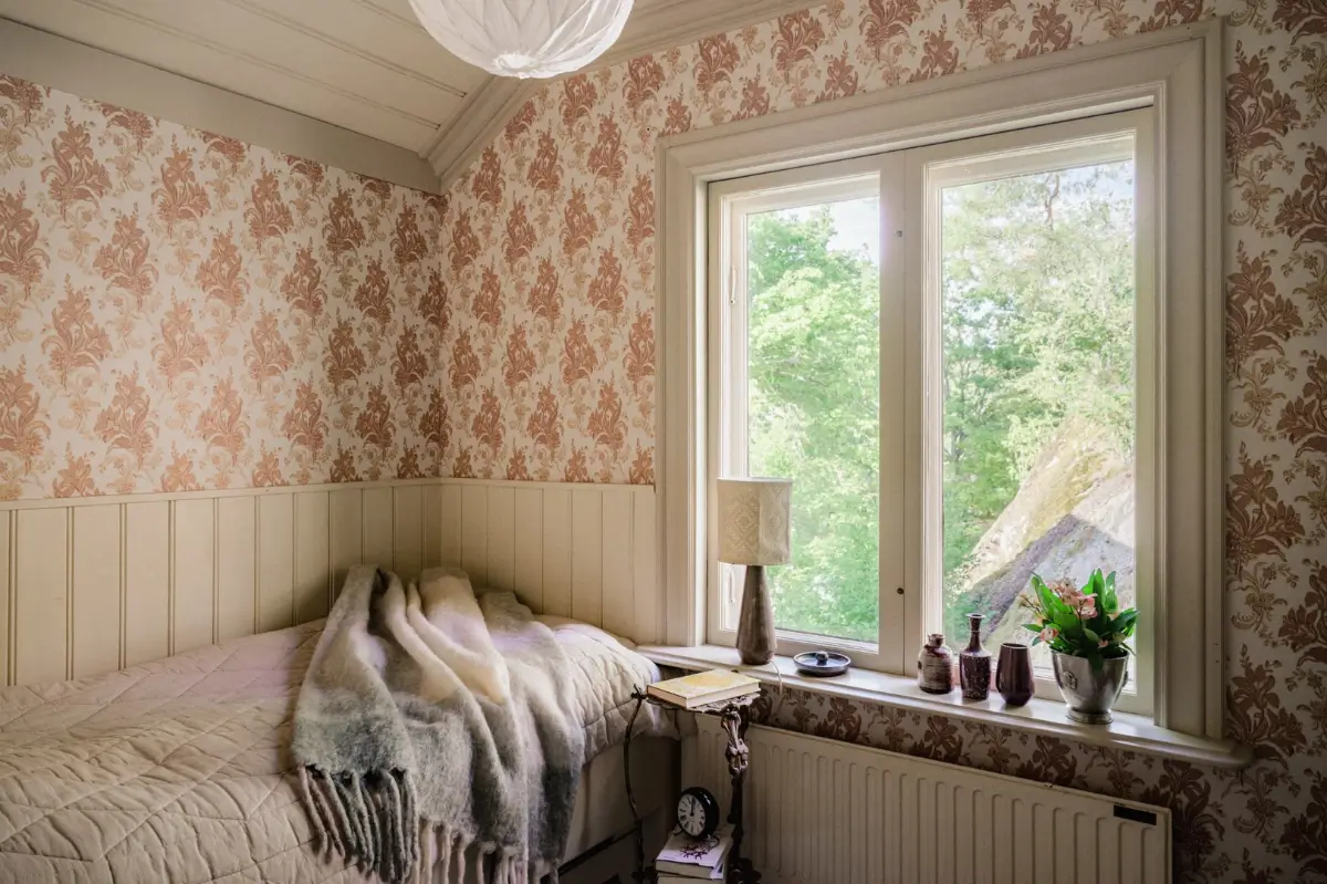 A Beautiful Pink Villa Overlooking the Stockholm Archipelago - The Nordroom