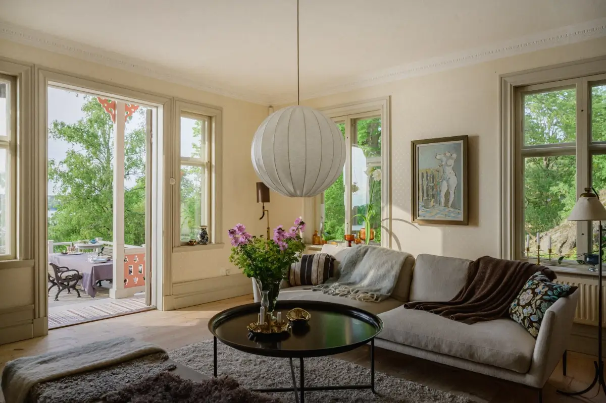 A Beautiful Pink Villa Overlooking the Stockholm Archipelago - The Nordroom