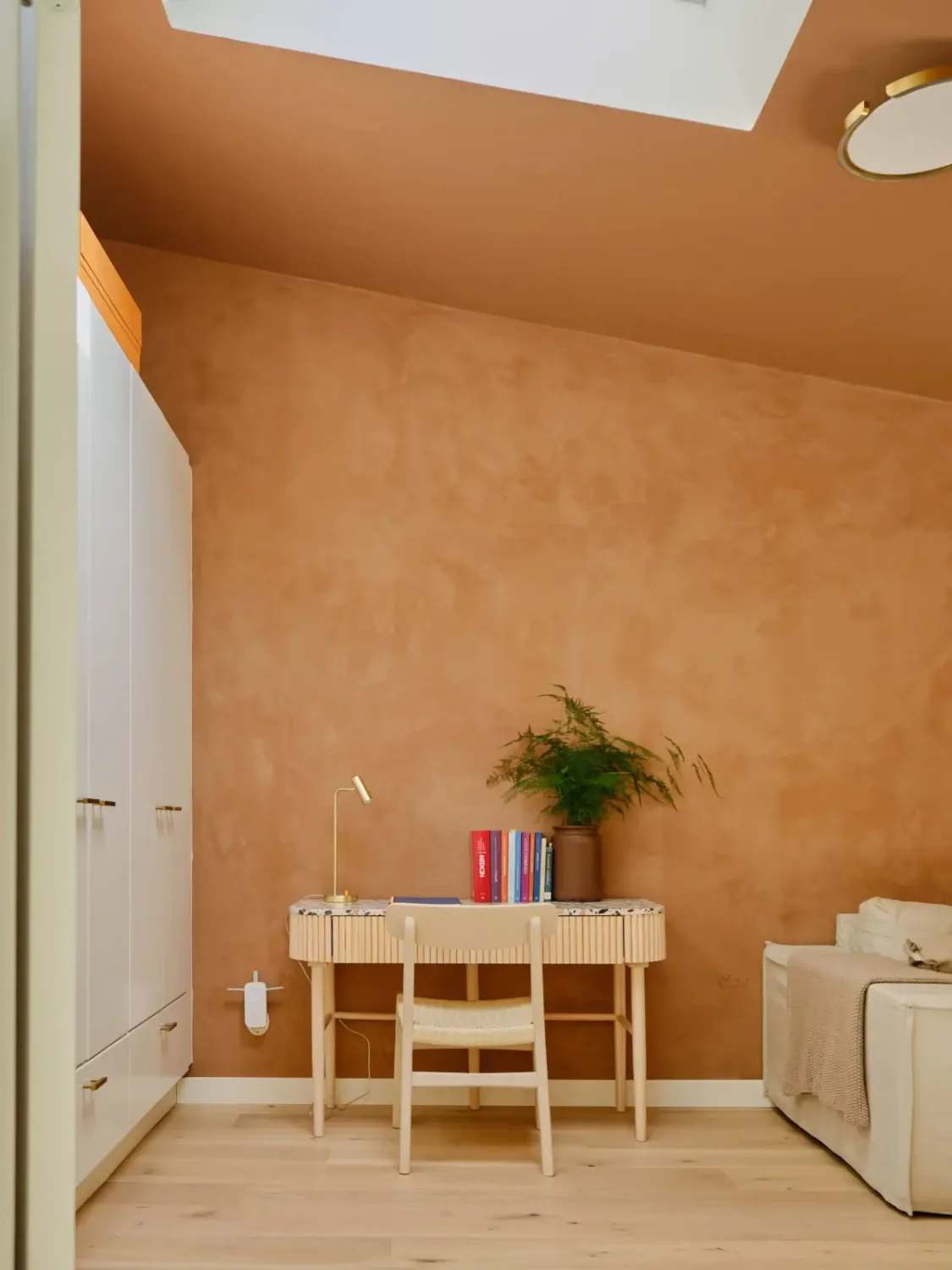 Former Stables Transformed into a Modern, Light House with Plaster ...