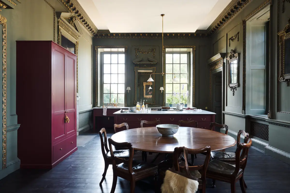A Look Inside Raynham Hall’s New deVOL Kitchen Where Heritage Meets ...